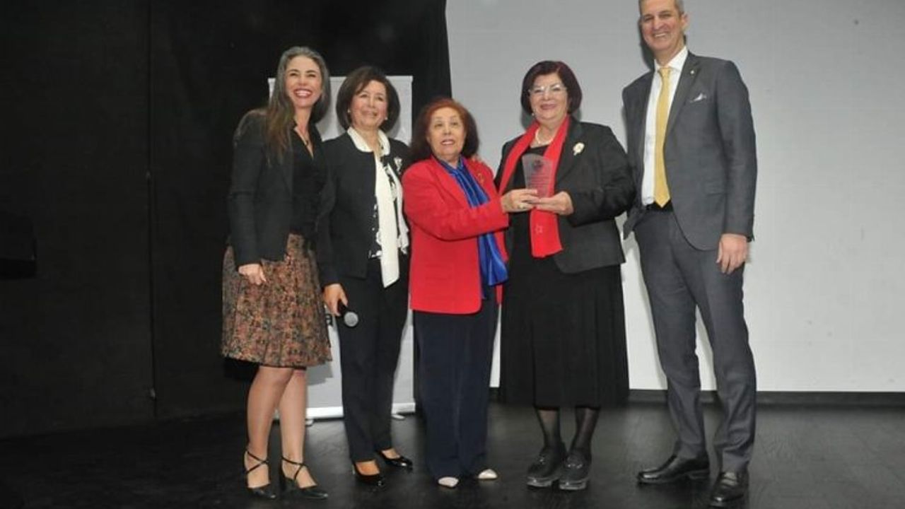 Yılın başarılı kadını Mesude Öney - İzmir Haberleri