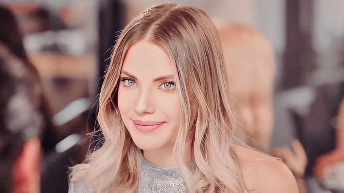 Eda Ece, kızı Mina ile ilk fotoğrafını paylaştı! "Minnoşumla" - İzmir Haberleri