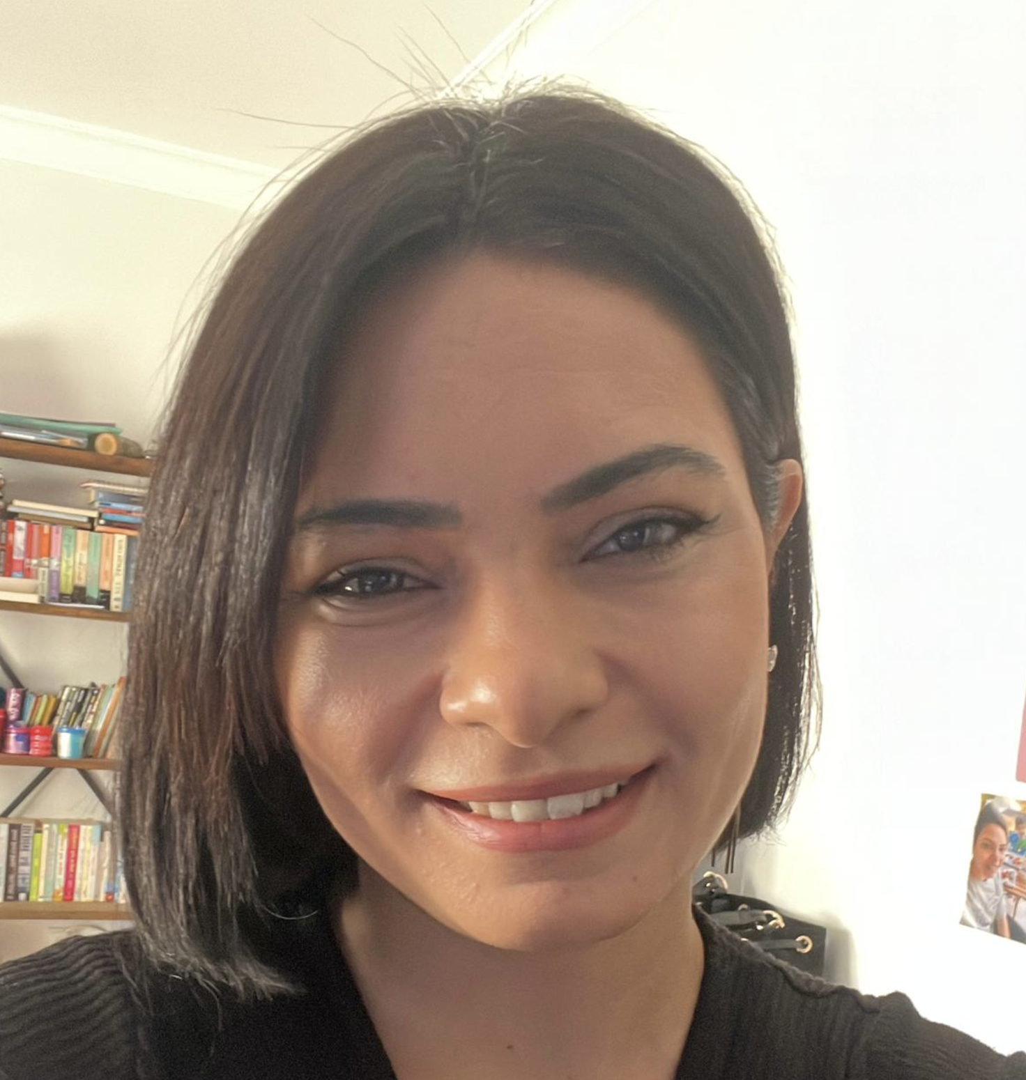 Seden Kaya: YAPI SAĞLAMSA SALLANMAK GÜZELDİR! - İzmir Haberleri